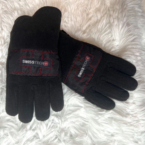 Swiss Tech | Accessories | Swiss Tech Cold Weather Gloves | Poshmark